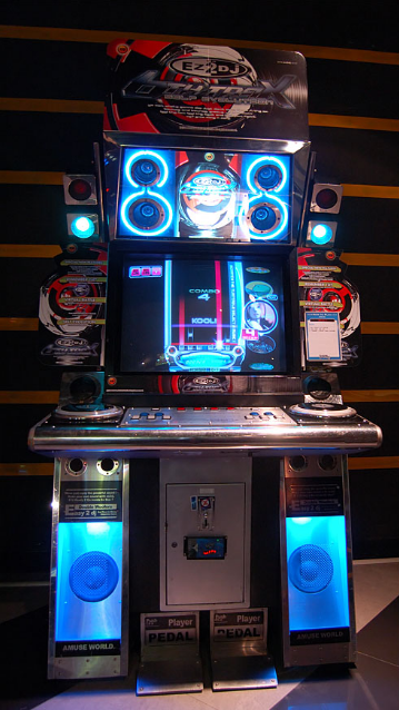 我叫上了几位玩《DJMAX》的朋友，想和你分享一些“打碟往事” | 机核 GCORES