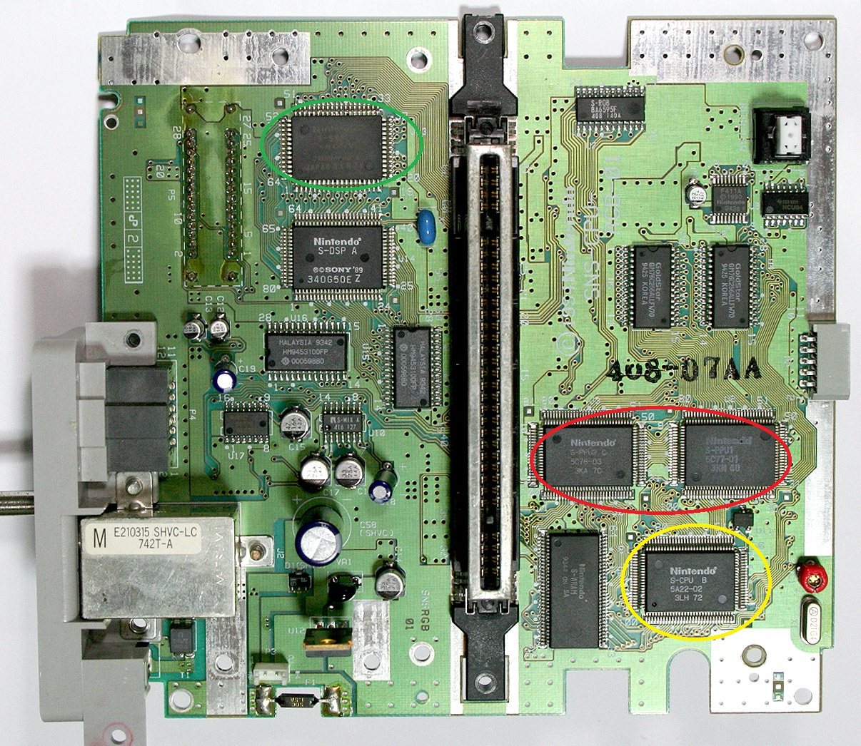 日本中古淘宝记之二：一台能玩FC和SFC游戏的“山寨”机 | 机核 GCORES