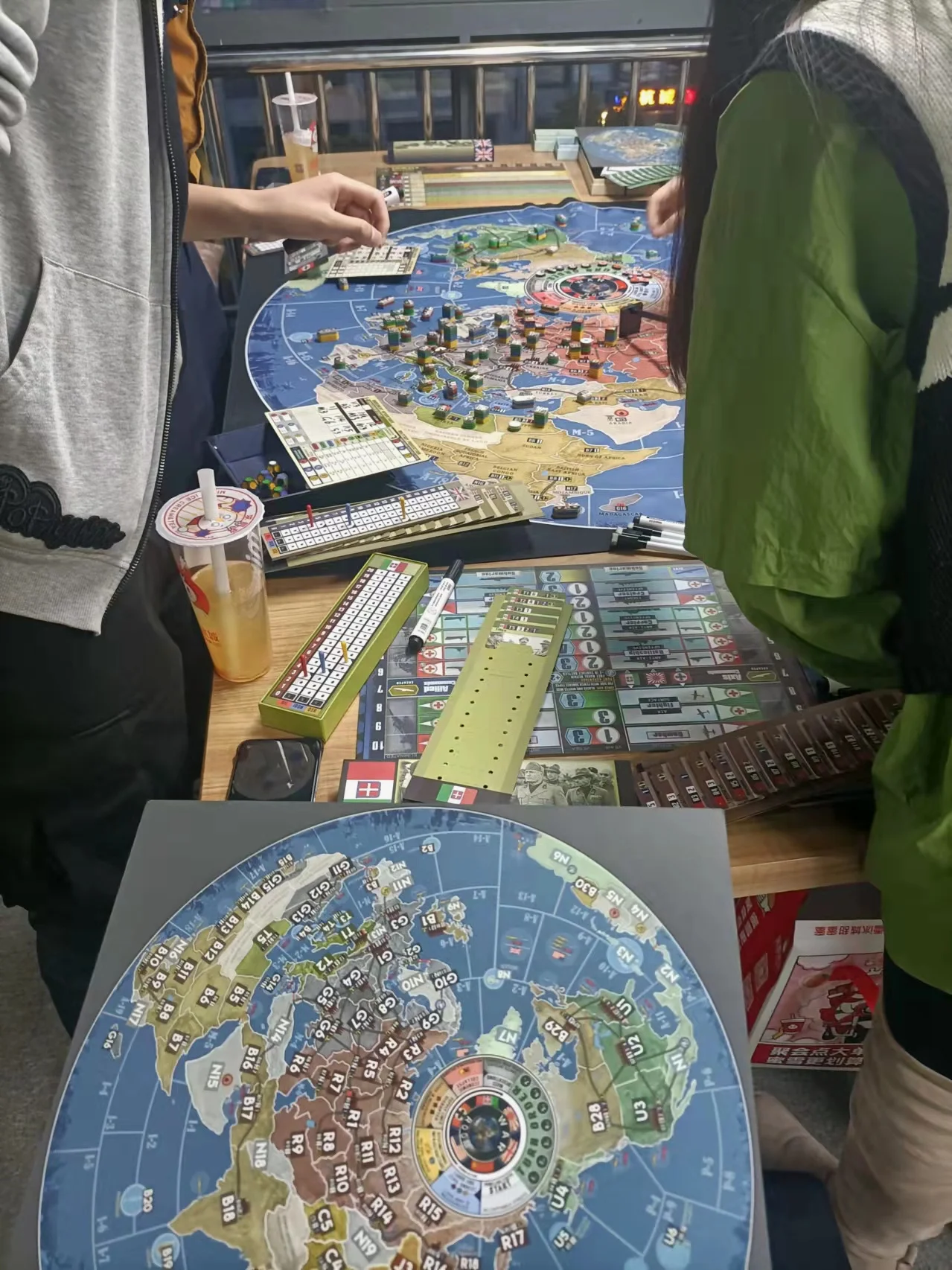 好久没发机博了，昨天开了一《作战室（war room》，一款以二战第三年为背景，轴心国德，意，日与同... | 机组 | 机核 GCORES